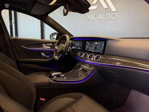 Black Mercedes-Benz e-43-amg 2017 in Kaunas, with an engine capacity of 3.00 L and mileage of 197 thousand km for 26990 €, photo 19 on AUTOMOTO.COM.LV