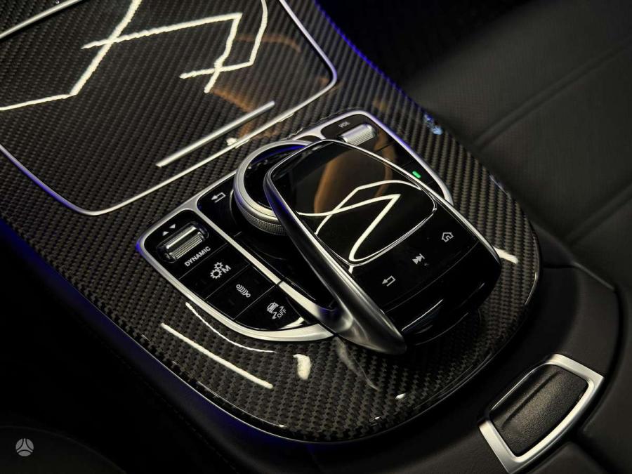 Black Mercedes-Benz e-43-amg 2017 in Kaunas, with an engine capacity of 3.00 L and mileage of 197 thousand km for 26990 €, photo 21 on AUTOMOTO.COM.LV