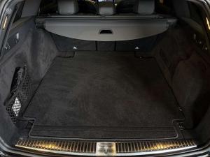 Black Mercedes-Benz e-43-amg 2017 in Kaunas, with an engine capacity of 3.00 L and mileage of 197 thousand km for 26990 €, photo 27 on AUTOMOTO.COM.LV