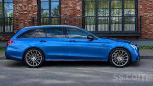 Blue Mercedes-Benz e-43-amg 2017 in Riga, with an engine capacity of 3.00 L and mileage of 215 thousand km for 34500 €, photo 3 on AUTOMOTO.COM.LV