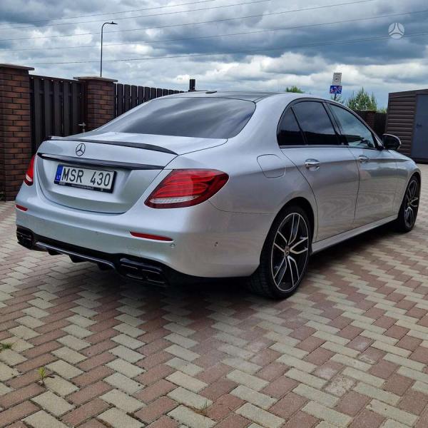 Grey Mercedes-Benz e-43-amg 2017 in Vilnius, with an engine capacity of 0.00 L and mileage of 112 thousand km for 29000 €, photo 7 on AUTOMOTO.COM.LV