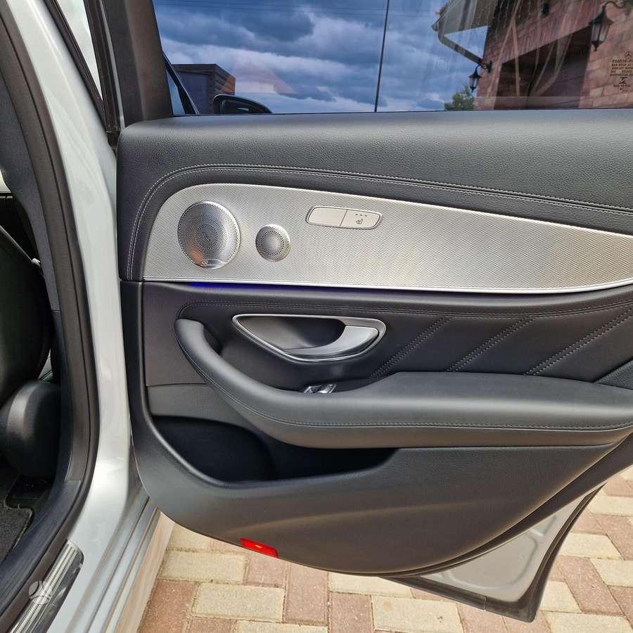 Grey Mercedes-Benz e-43-amg 2017 in Vilnius, with an engine capacity of 0.00 L and mileage of 112 thousand km for 29000 €, photo 13 on AUTOMOTO.COM.LV