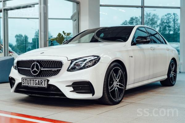 Белый Мерседес e-43-amg 2018 в Рига, объемом двигателя 3.00 л и пробегом 116 тыс. км за 36600 €, фото 3 на AUTOMOTO.COM.LV