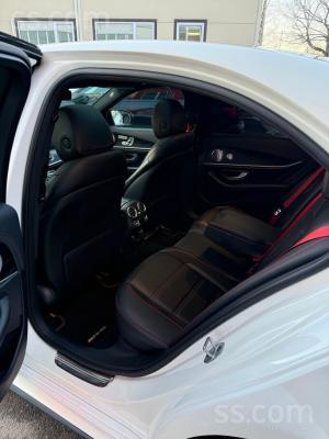 Белый Мерседес e-43-amg 2018 в Рига, объемом двигателя 3.00 л и пробегом 132 тыс. км за 36600 €, фото 10 на AUTOMOTO.COM.LV
