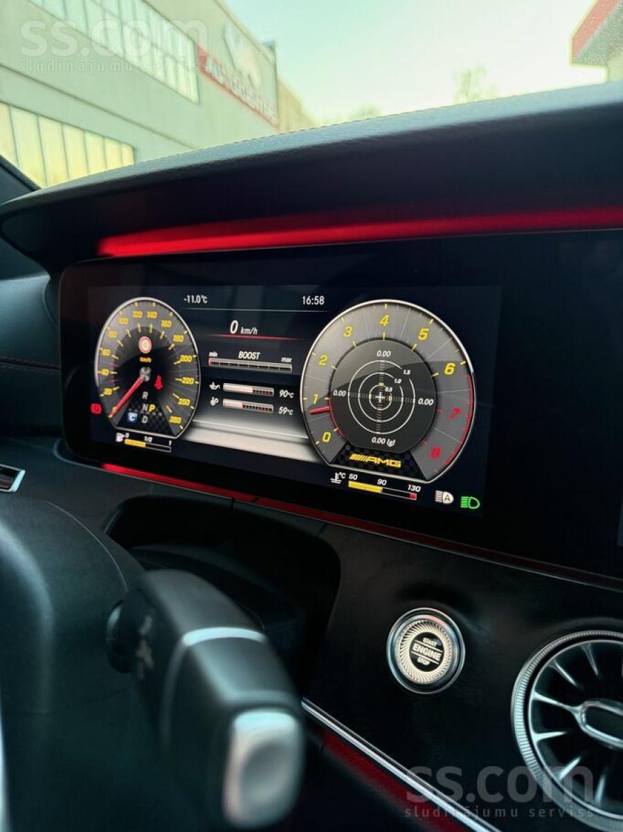 Белый Мерседес e-43-amg 2018 в Рига, объемом двигателя 3.00 л и пробегом 132 тыс. км за 36600 €, фото 19 на AUTOMOTO.COM.LV