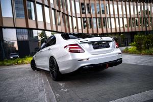 Balts Mercedes-Benz e-43-amg 2018 Viļņa, ar dzinēja tilpumu 3.00 L un nobraukumu 140 tūkst. km par 33500 €, foto 11 vietnē AUTOMOTO.COM.LV