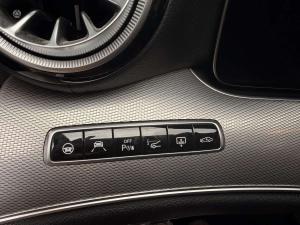 Balts Mercedes-Benz e-43-amg 2018 Viļņa, ar dzinēja tilpumu 3.00 L un nobraukumu 140 tūkst. km par 33500 €, foto 19 vietnē AUTOMOTO.COM.LV