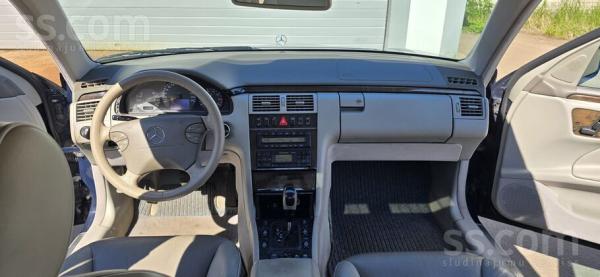 Zils Mercedes-Benz e-430 2001 Rīga, ar dzinēja tilpumu 4.20 L un nobraukumu 251 tūkst. km par 6200 €, foto 5 vietnē AUTOMOTO.COM.LV