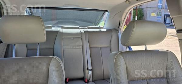 Zils Mercedes-Benz e-430 2001 Rīga, ar dzinēja tilpumu 4.20 L un nobraukumu 251 tūkst. km par 6200 €, foto 7 vietnē AUTOMOTO.COM.LV