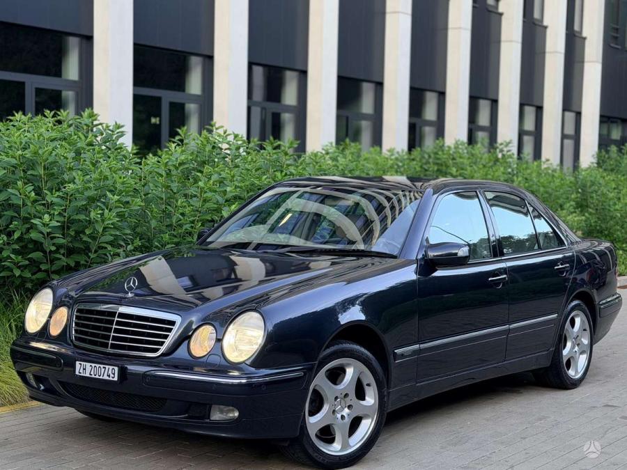 Серый Мерседес Е 430 1999 в Вильнюс, объемом двигателя 4.27 л и пробегом 315 тыс. км за 6900 €, фото 38 на AUTOMOTO.COM.LV