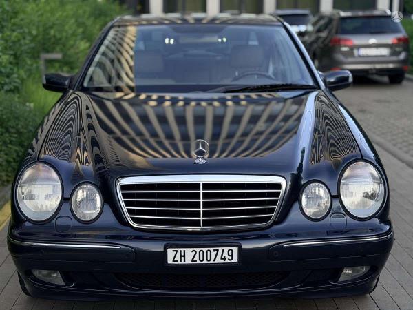 Pelēks Mercedes-Benz e-430 1999 Viļņa, ar dzinēja tilpumu 4.27 L un nobraukumu 315 tūkst. km par 6450 €, foto 6 vietnē AUTOMOTO.COM.LV