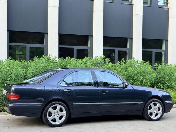Pelēks Mercedes-Benz e-430 1999 Viļņa, ar dzinēja tilpumu 4.27 L un nobraukumu 315 tūkst. km par 6450 €, foto 9 vietnē AUTOMOTO.COM.LV