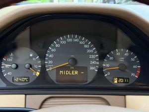 Pelēks Mercedes-Benz e-430 1999 Viļņa, ar dzinēja tilpumu 4.27 L un nobraukumu 315 tūkst. km par 6450 €, foto 33 vietnē AUTOMOTO.COM.LV