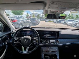 Black Mercedes-Benz E 450 2019 in Kaunas, with an engine capacity of 3.00 L and mileage of 220 thousand km for 30500 €, photo 9 on AUTOMOTO.COM.LV
