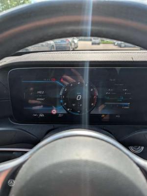 Black Mercedes-Benz E 450 2019 in Kaunas, with an engine capacity of 3.00 L and mileage of 220 thousand km for 30500 €, photo 12 on AUTOMOTO.COM.LV