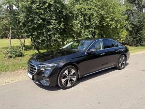 Черный Мерседес E 450 2024 в Вильнюс, объемом двигателя 3.00 л и пробегом 33 тыс. км за 79500 €, фото 16 на AUTOMOTO.COM.LV