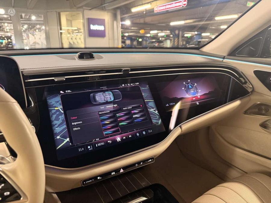 Черный Мерседес E 450 2024 в Вильнюс, объемом двигателя 3.00 л и пробегом 33 тыс. км за 79500 €, фото 23 на AUTOMOTO.COM.LV