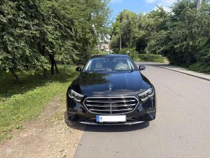 Черный Мерседес E 450 2024 в Вильнюс, объемом двигателя 3.00 л и пробегом 33 тыс. км за 79500 €, фото 30 на AUTOMOTO.COM.LV