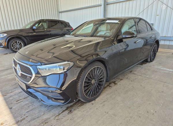 Melns Mercedes-Benz E 450 2026 Klaipėda, ar dzinēja tilpumu 2.99 L un nobraukumu 7 tūkst. km par 30500 €, foto 1 vietnē AUTOMOTO.COM.LV