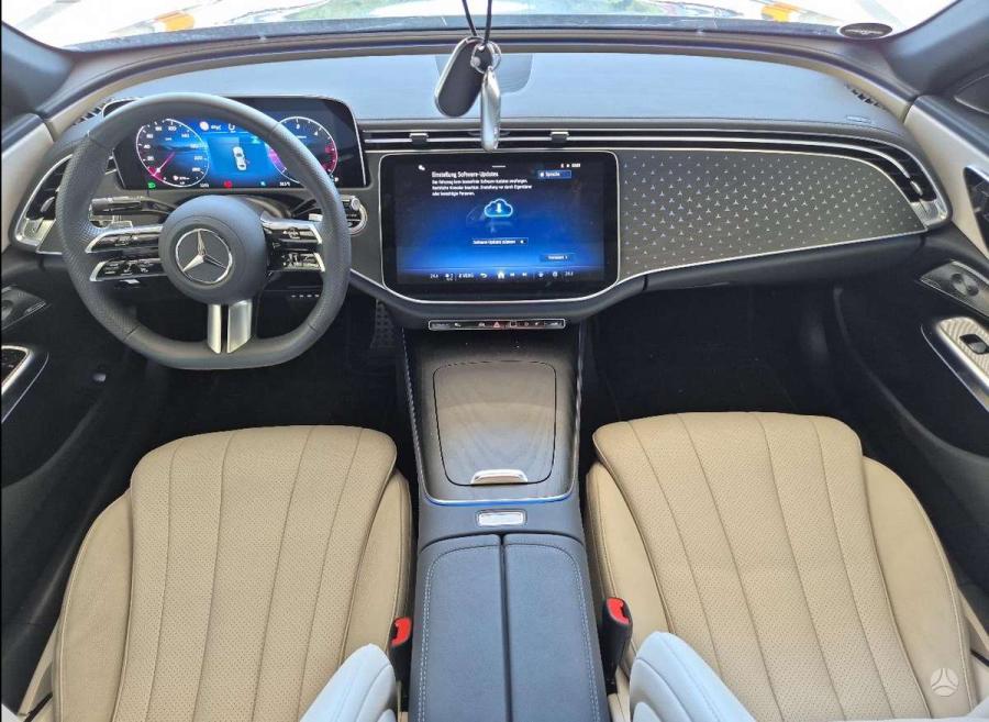 Melns Mercedes-Benz E 450 2026 Klaipėda, ar dzinēja tilpumu 2.99 L un nobraukumu 7 tūkst. km par 30500 €, foto 6 vietnē AUTOMOTO.COM.LV