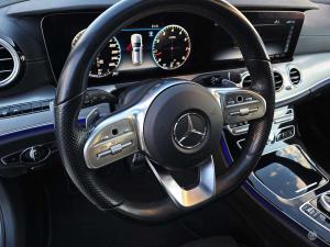 Pelēks Mercedes-Benz E 450 2018 Šauļi, ar dzinēja tilpumu 3.00 L un nobraukumu 140 tūkst. km par 26399 €, foto 18 vietnē AUTOMOTO.COM.LV