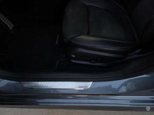 Pelēks Mercedes-Benz E 450 2018 Šauļi, ar dzinēja tilpumu 3.00 L un nobraukumu 140 tūkst. km par 26399 €, foto 29 vietnē AUTOMOTO.COM.LV