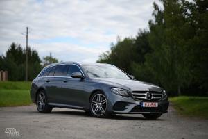 Pelēks Mercedes-Benz E 450 2018 Šauļi, ar dzinēja tilpumu 3.00 L un nobraukumu 140 tūkst. km par 24930 €, foto 3 vietnē AUTOMOTO.COM.LV