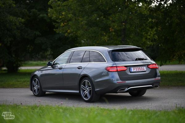 Mercedes-Benz E 450 2018 Šauļi vietnē Pelēks Mercedes-Benz E 450 2018 Šauļi, ar dzinēja tilpumu 3.00 L un nobraukumu 140 tūkst. km par 24930 €, foto 4 vietnē AUTOMOTO.COM.LV