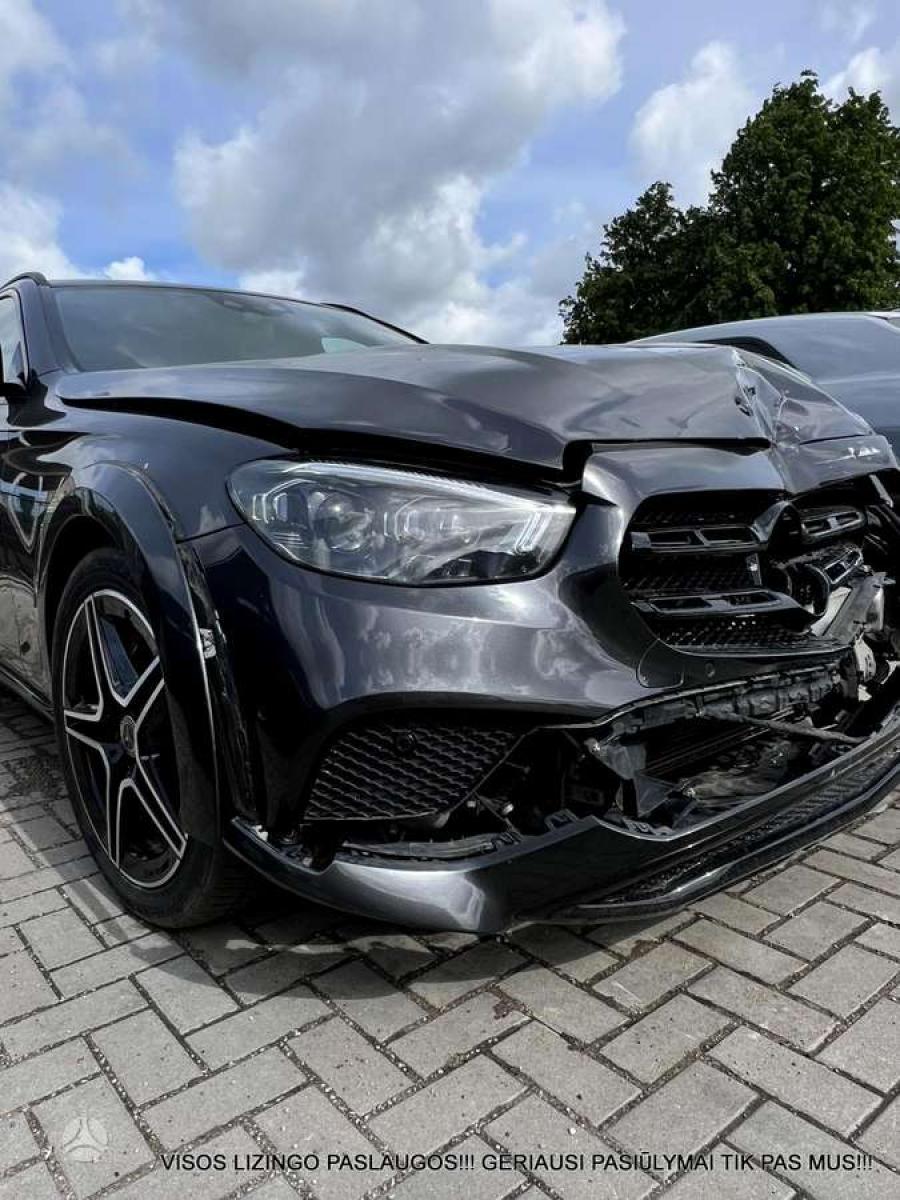 Grey Mercedes-Benz E 450 2021 in Kretinga, with an engine capacity of 3.00 L and mileage of 103 thousand km for 22999 €, photo 3 on AUTOMOTO.COM.LV