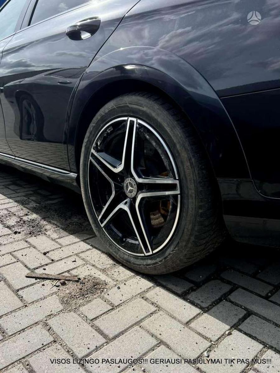 Grey Mercedes-Benz E 450 2021 in Kretinga, with an engine capacity of 3.00 L and mileage of 103 thousand km for 22999 €, photo 10 on AUTOMOTO.COM.LV