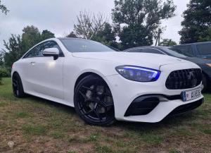 Balts Mercedes-Benz E 450 2020 Varėna, ar dzinēja tilpumu 3.00 L un nobraukumu 119 tūkst. km par 36000 €, foto  vietnē AUTOMOTO.COM.LV