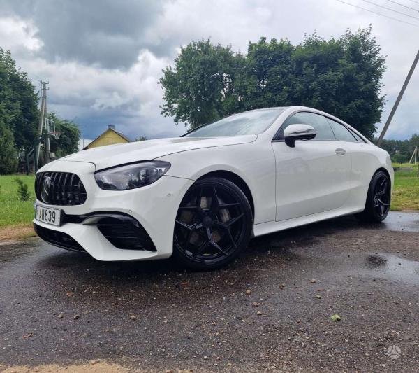 White Mercedes-Benz E 450 2020 in Varena, with an engine capacity of 3.00 L and mileage of 119 thousand km for 36000 €, photo 4 on AUTOMOTO.COM.LV