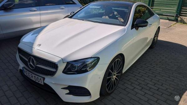 Balts Mercedes-Benz E 450 2020 Kauņa, ar dzinēja tilpumu 3.00 L un nobraukumu 64 tūkst. km par 39000 €, foto 1 vietnē AUTOMOTO.COM.LV