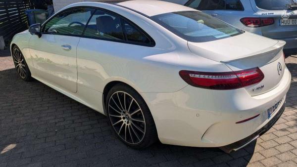 Balts Mercedes-Benz E 450 2020 Kauņa, ar dzinēja tilpumu 3.00 L un nobraukumu 64 tūkst. km par 39000 €, foto 5 vietnē AUTOMOTO.COM.LV