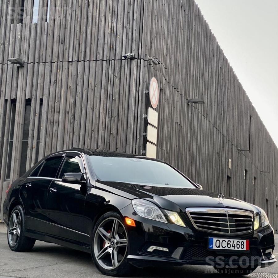 Black Mercedes-Benz e-500 2011 in Riga, with an engine capacity of 5.00 L and mileage of 232 thousand km for 9350 €, photo 3 on AUTOMOTO.COM.LV