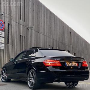 Black Mercedes-Benz e-500 2011 in Riga, with an engine capacity of 5.00 L and mileage of 232 thousand km for 9350 €, photo 7 on AUTOMOTO.COM.LV