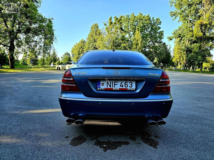 Zils Mercedes-Benz e-500 2004 Kauņa, ar dzinēja tilpumu 5.00 L un nobraukumu 390 tūkst. km par 2999 €, foto 11 vietnē AUTOMOTO.COM.LV