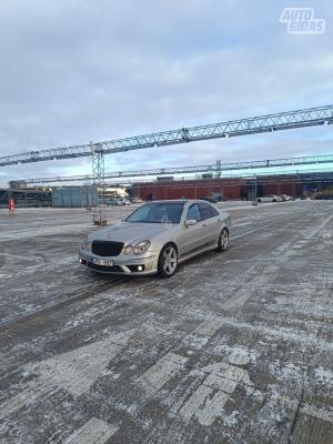 Pelēks Mercedes-Benz e-500 2003 Kauņa, ar dzinēja tilpumu 5.00 L un nobraukumu 380 tūkst. km par 5500 €, foto 6 vietnē AUTOMOTO.COM.LV