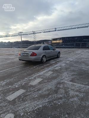 Pelēks Mercedes-Benz e-500 2003 Kauņa, ar dzinēja tilpumu 5.00 L un nobraukumu 380 tūkst. km par 5500 €, foto 9 vietnē AUTOMOTO.COM.LV