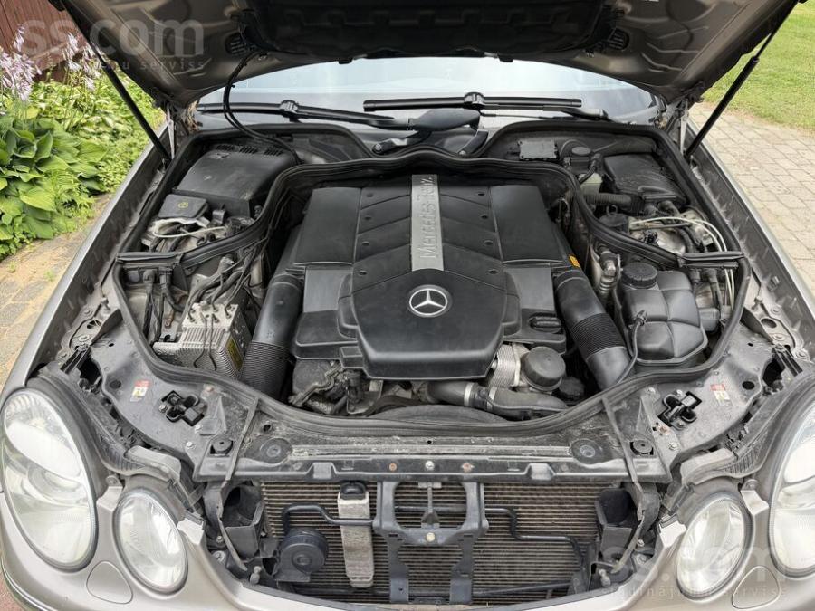 Pelēks Mercedes-Benz e-500 2003 Jūrmala, ar dzinēja tilpumu 5.00 L un nobraukumu 114 tūkst. km par 12000 €, foto 7 vietnē AUTOMOTO.COM.LV