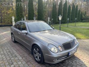 Pelēks Mercedes-Benz e-500 2003 Jūrmala, ar dzinēja tilpumu 5.00 L un nobraukumu 114 tūkst. km par 12000 €, foto 15 vietnē AUTOMOTO.COM.LV