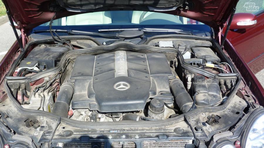 Red Mercedes-Benz e-500 2004 in Vilnius, with an engine capacity of 5.00 L and mileage of 268 thousand km for 6100 €, photo 13 on AUTOMOTO.COM.LV