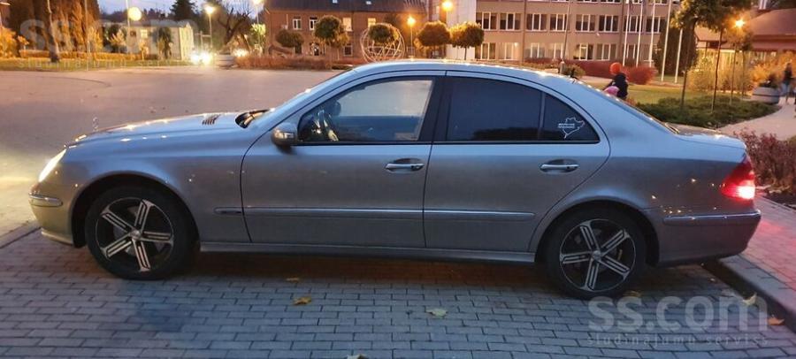 Mercedes-Benz e-500 2003 Cēsis, ar dzinēja tilpumu 5.00 L un nobraukumu 339 tūkst. km par 4500 €, foto 6 vietnē AUTOMOTO.COM.LV