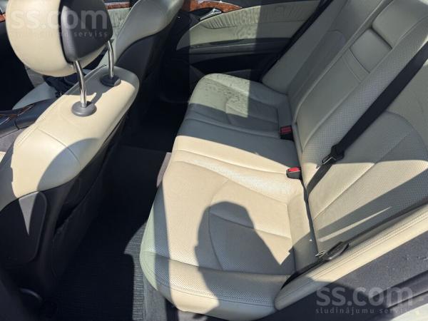 Мерседес Е 500 2004 в Резекне, объемом двигателя 5.00 л и пробегом 322 тыс. км за 4500 €, фото 9 на AUTOMOTO.COM.LV