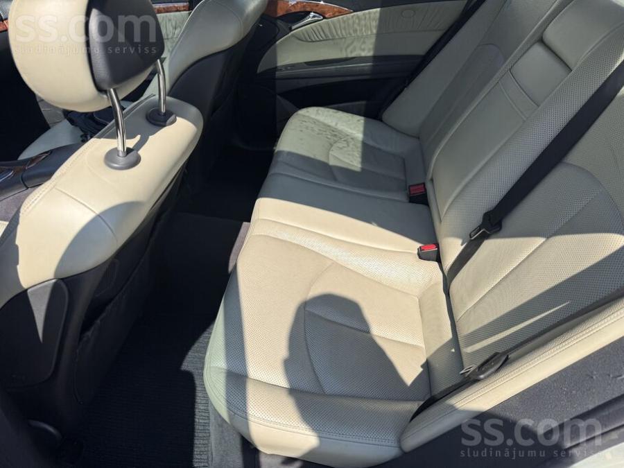 Мерседес Е 500 2004 в Резекне, объемом двигателя 5.00 л и пробегом 322 тыс. км за 4500 €, фото 10 на AUTOMOTO.COM.LV