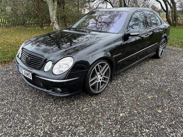 Черный Мерседес E 55 АМГ 2002 в Тарту, объемом двигателя 5.44 л и пробегом 252 тыс. км за 18400 €, фото 3 на AUTOMOTO.COM.LV