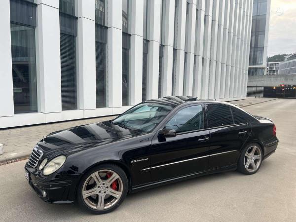 Melns Mercedes-Benz e-55-amg 2004 Viļņa, ar dzinēja tilpumu 5.50 L un nobraukumu 155 tūkst. km par 11800 €, foto 2 vietnē AUTOMOTO.COM.LV