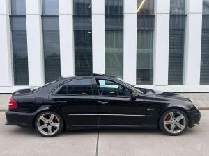 Черный Мерседес E 55 АМГ 2004 в Вильнюс, объемом двигателя 5.50 л и пробегом 155 тыс. км за 11800 €, фото 7 на AUTOMOTO.COM.LV
