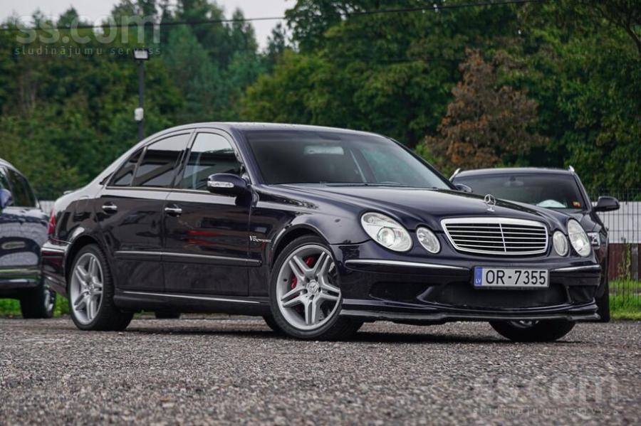 Синий Мерседес E 55 АМГ 2005 в Рига, объемом двигателя 5.50 л и пробегом 210 тыс. км за 19990 €, фото 3 на AUTOMOTO.COM.LV