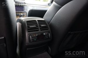 Синий Мерседес E 55 АМГ 2005 в Рига, объемом двигателя 5.50 л и пробегом 210 тыс. км за 19990 €, фото 21 на AUTOMOTO.COM.LV